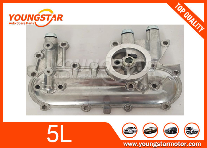 HIACE Engine Parts 5L Oil Cooler Cover 15609-54042
