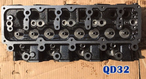 OEM 11039-VH002 4 Cylinder Head / Diesel Engine Head For Nissan ...