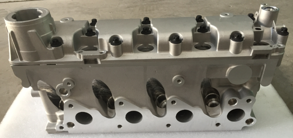 8V/4CYL Aluminium Cylinder Head For VW Fox / Suran 1,6 032103353T ...