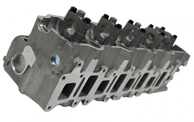 2.8 TD 92 KW 4M40T Aluminum Cylinder Heads For Mitsubishi Pajero & Canter