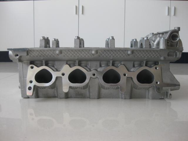 Cylinder Head Gasoline Engine Cylinder Block Z18xer 55355566 55353286