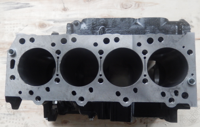 Diesel Engine Cylinder Block 4D56 8V 2.5TD For L300 Mitsubishi Pajero ...