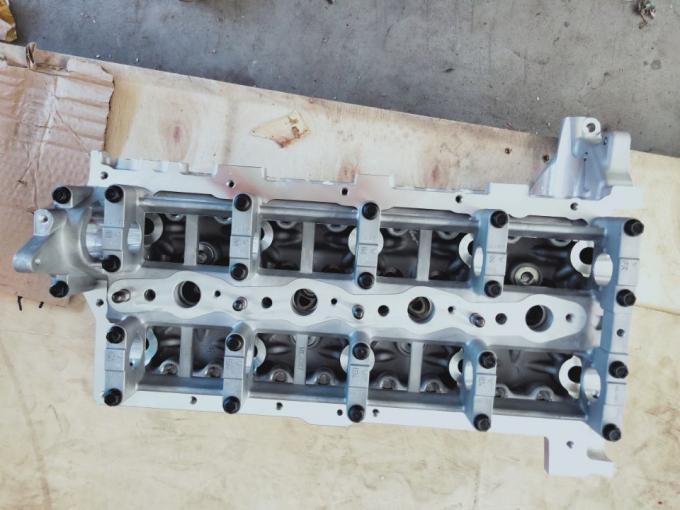 22100-2F000 Engine Cylinder Head For HYUNDAI D4HA D4HB