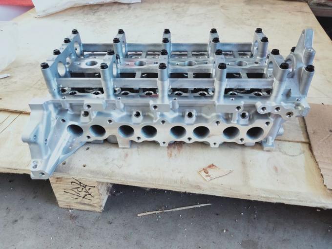 22100-2F000 Engine Cylinder Head For HYUNDAI D4HA D4HB