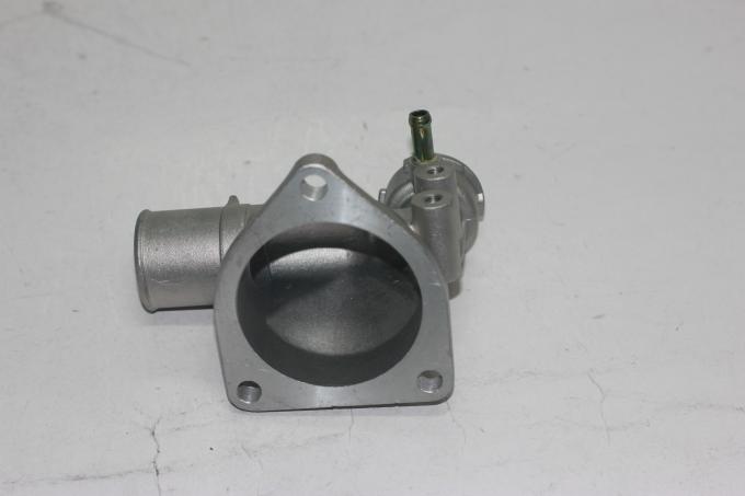 16331-58090 Automobile Engine Parts Water Outlet For Toyota Dyna 200