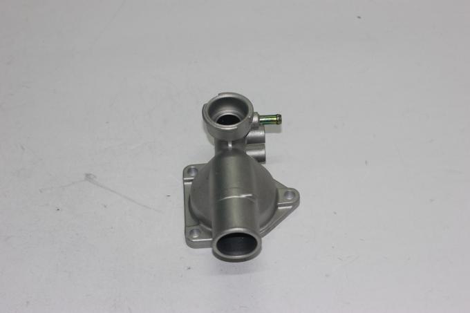 16331-58090 Automobile Engine Parts Water Outlet For Toyota Dyna 200