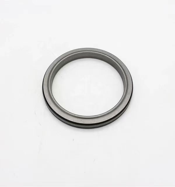 8-97071561-1 Crankshaft Oil Seal Automobile Engine Parts For ISUZU 4JB1-T