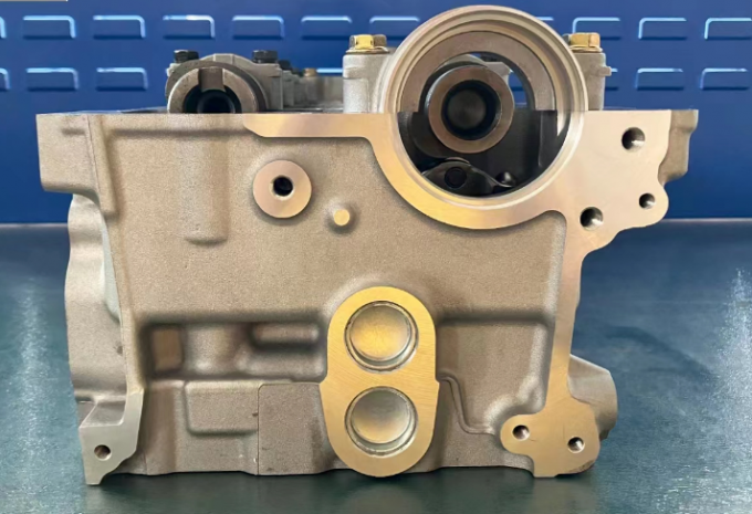 1GD 2GD Aluminium TOYOTA 11101-11160 Complete Cylinder Head