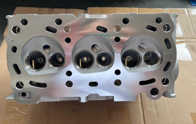 Swift G10 Aluminum Alloy Car Engine Cylinder Head 1.0 SOHC Valve System